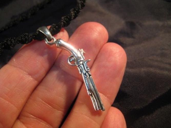 925 Silver Antique Style Gun Revolver Pistol Musket pendant necklace A ...